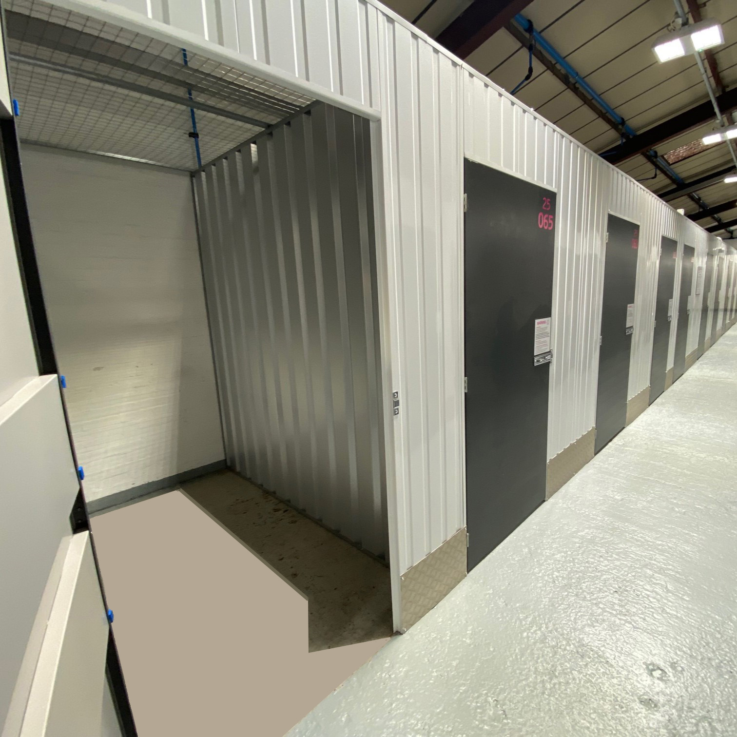 Let us help you set up your own self-storage business! - Grey Box Group Ltd